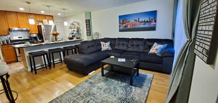 Logan Square Duplex Smart Home W/garage By 606 Trl - Chicago