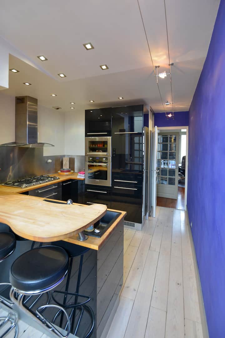 Appartement De Charme 100 M² + Parking Box Privé - Lille, France