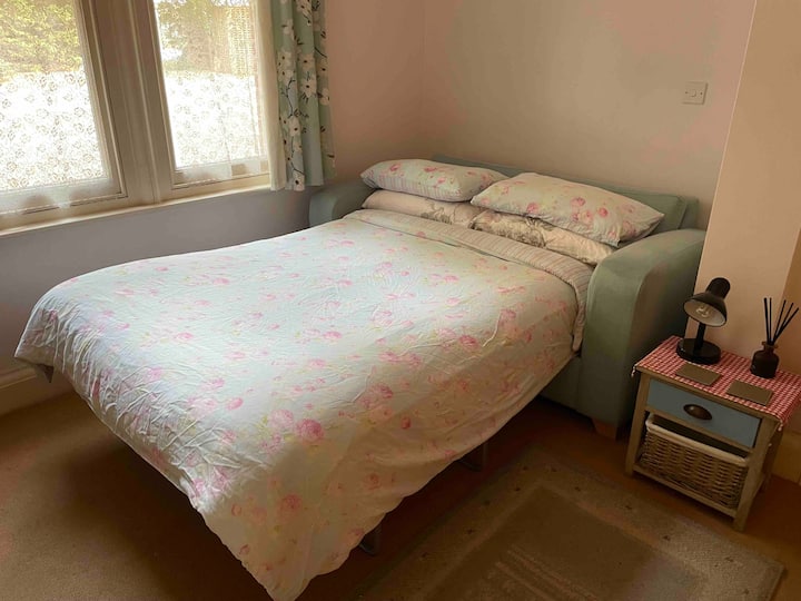 En-suite Bathroom Double Bedroom,+share Utility Rm - Oxford