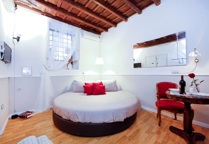 Navona Studio: Nest In The Heart Of Medieval Rome - Roma