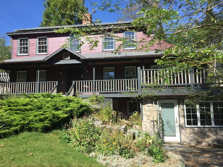 Brooklyn In The Berkshires - Lee, MA