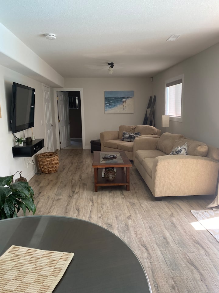 Couples Getaway Business Licence #8932 - West Kelowna