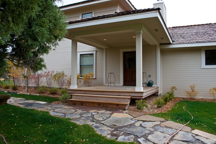 Single Family Home Located On 4 Eagle Ranch - Eagle, CO