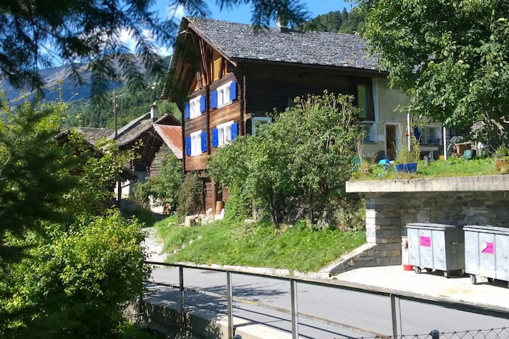 Ferienhaus >Nordwind< Rossura - Faido
