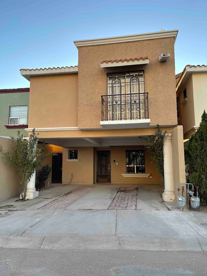 Casa San Carlos 2 A 10 Min De Consulado - Ciudad Juárez