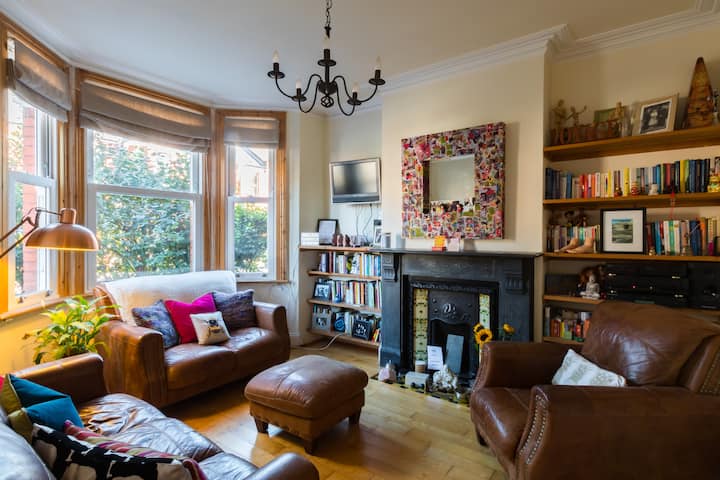 2 Bed Edwardian Maisonette With Sunny Garden - Cricklewood - London