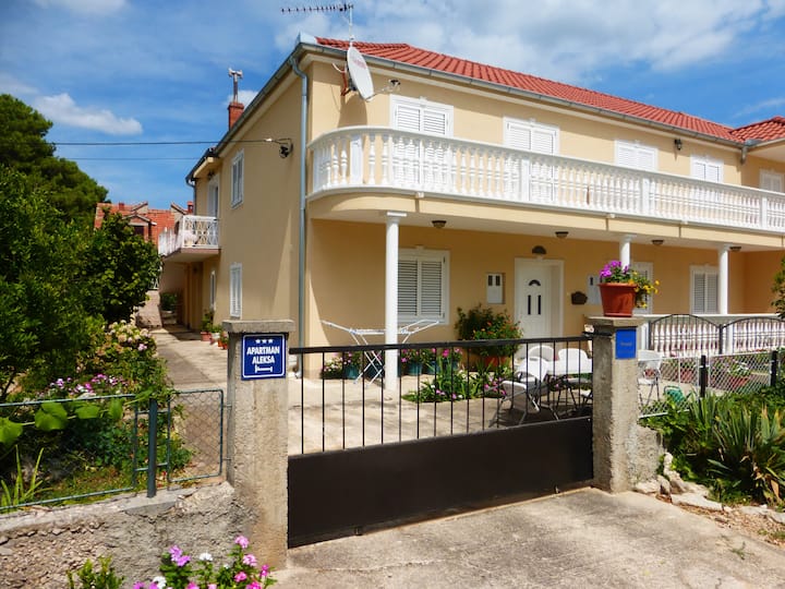 Studio Apartment Aleksa - Šibenik