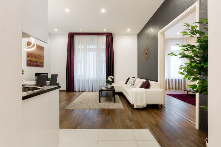 ★Ace Location★ 2 Bdr In The True ♥ Of Downtown /Ac - Budapest