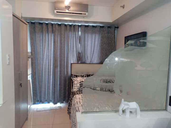 Cozy 1-bedroom Condo Unit In Front Of Mall Of Asia - Pasay