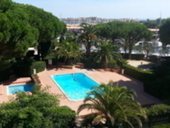 Studio Mezzanine Avec Terrasse Et Piscine - Agde
