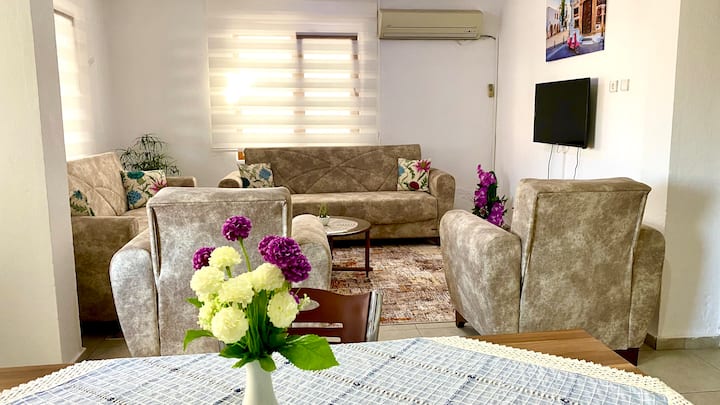 ŞEhir Merkezinde 2+1 Günlük Kiralık Bahçeli Daire - Datça