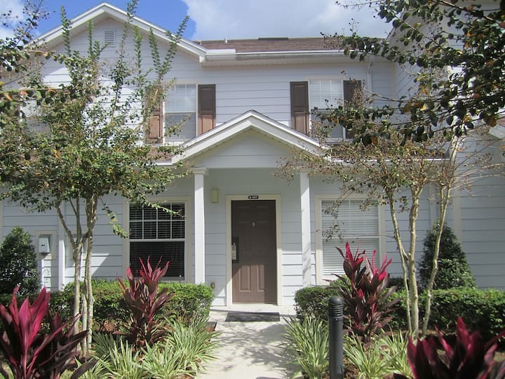 Beautiful New 3 Bed/2bath Townhouse - Lake Buena Vista, FL