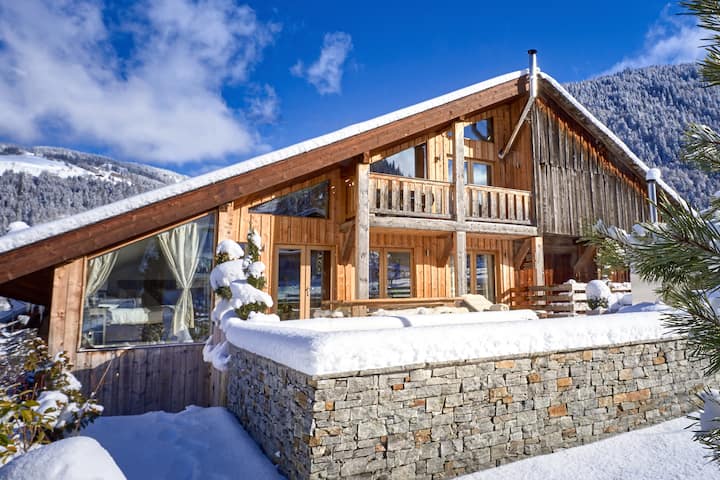 Hunter Chalets - Chalet 46º - Fully Catered - Les Gets