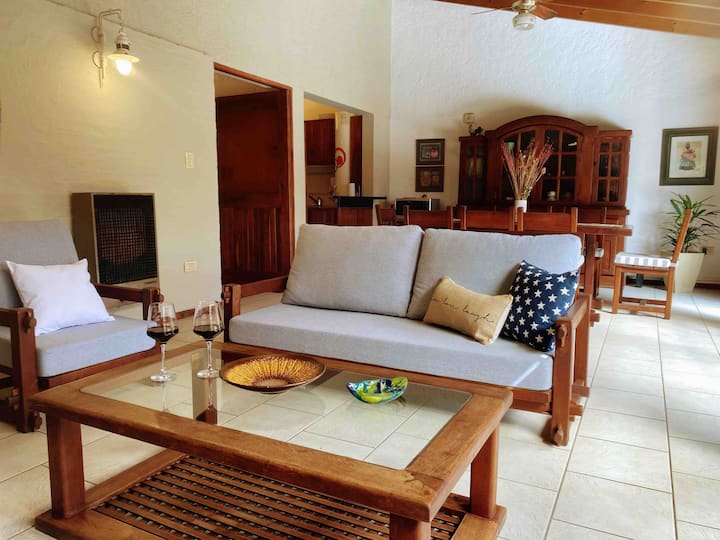 Confortable Y Luminoso Apartment Con Cochera - Mendoza