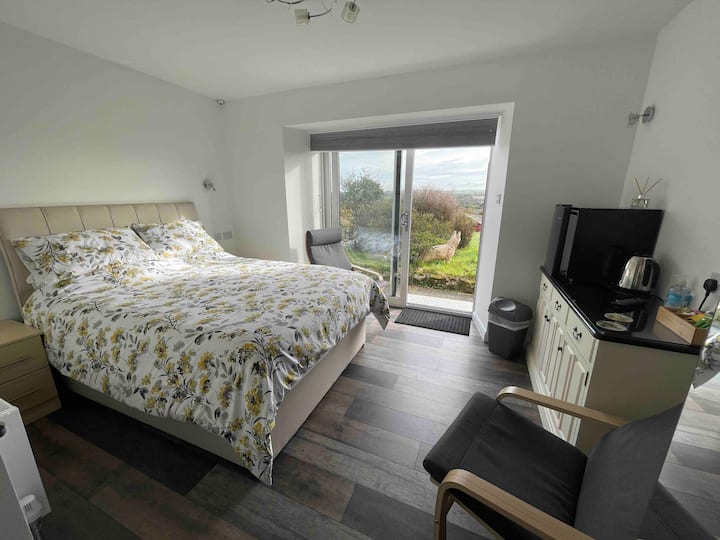 Large Room, Cornish View, 5 Miles To The Coast. - Hayle