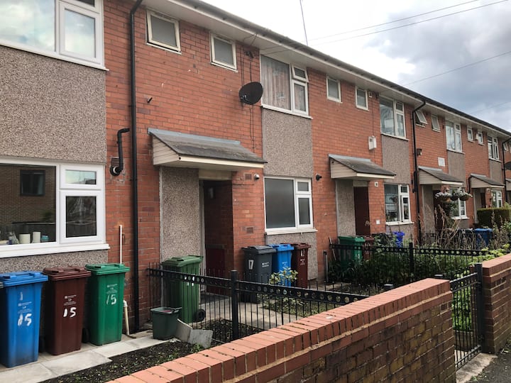 Full House Near City Centre - Manchester