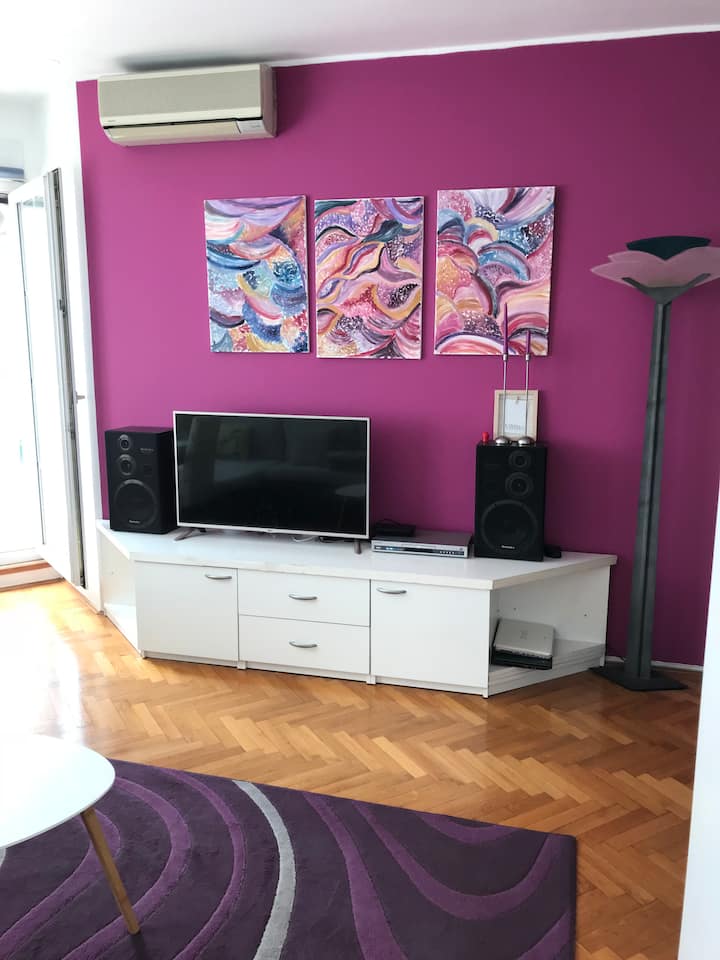 Stan Na 15 Min Hoda Od Strogog Centra Zagreba - Zagreb