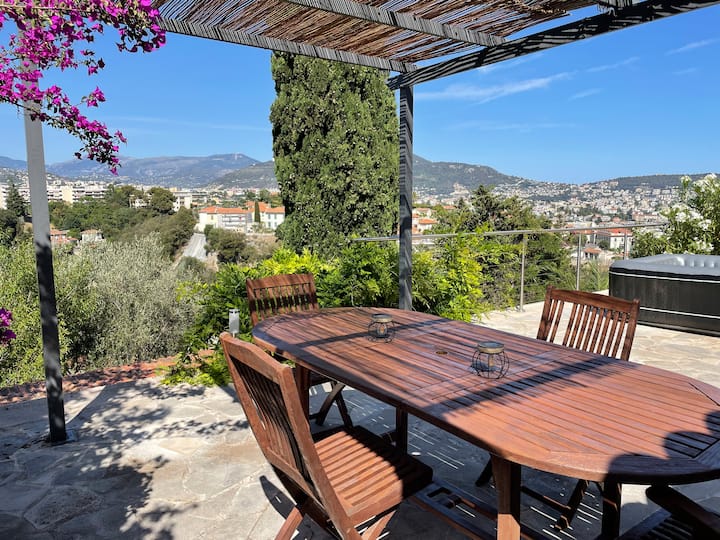 Studio Indépendant Avec Vue, Terrasse Et  Jacuzzi - Nice