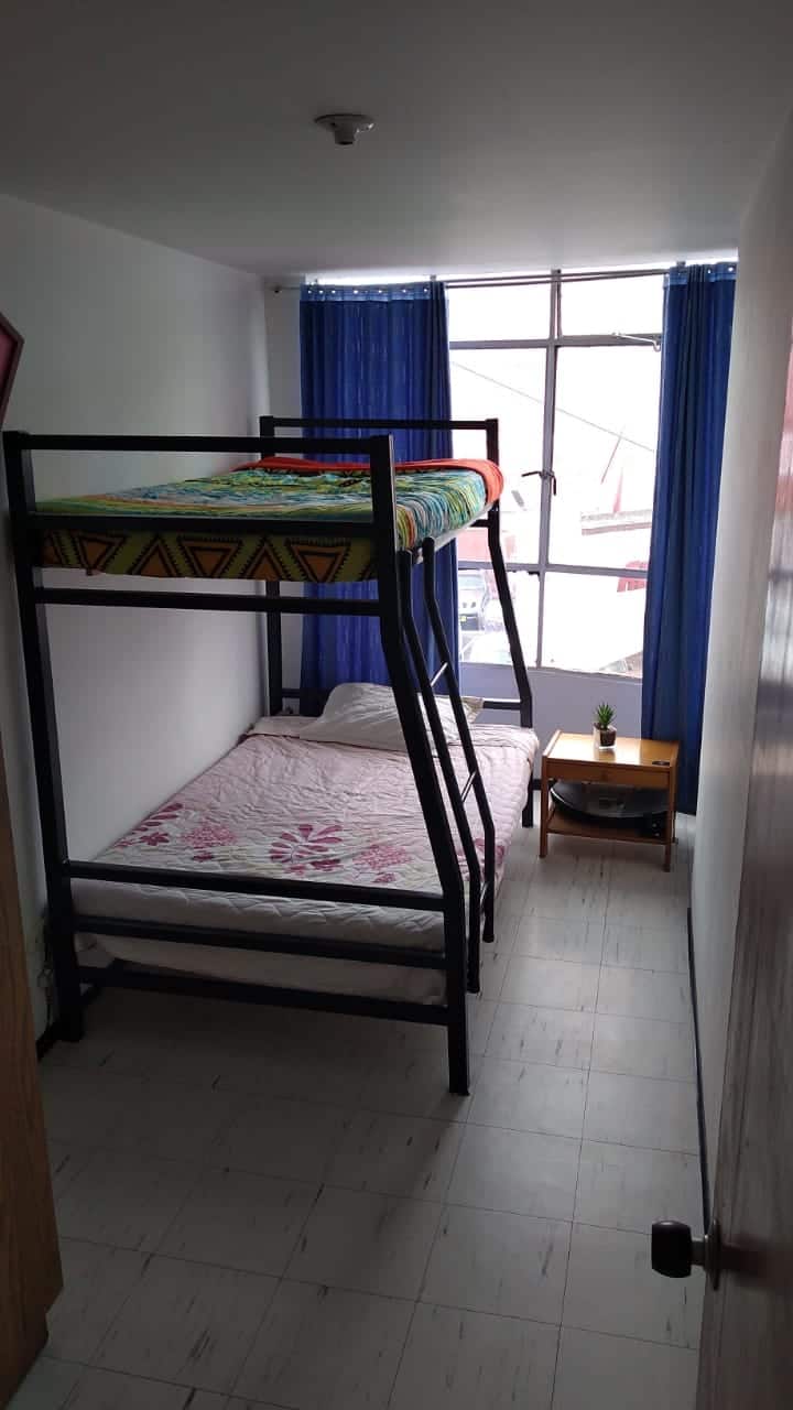 Habitación Amplia En El Centro De La Ciudad - Bogota
