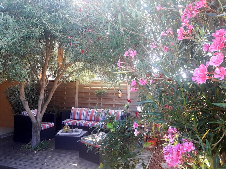 Chambre Dans Villa Avec Parking. Thé/café Offert - Narbonne
