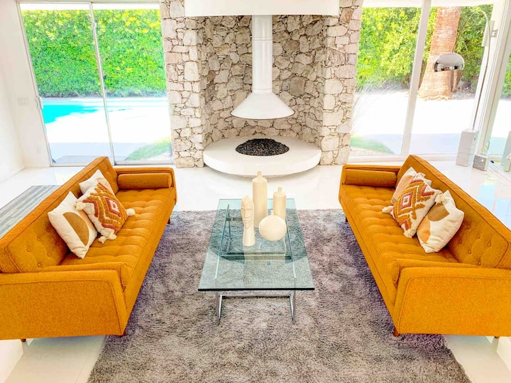 Mid-century Glamour - Palm Springs, CA