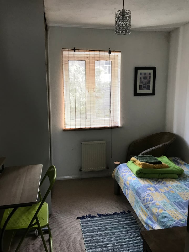 Welcoming And Homely - Single Room - Eastbourne