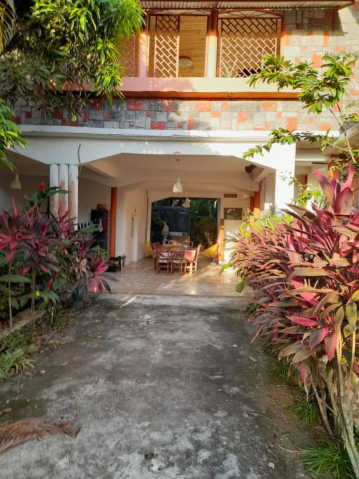 Le Refuge Tropical Et Ses Chambres D"hôtes - Moroni