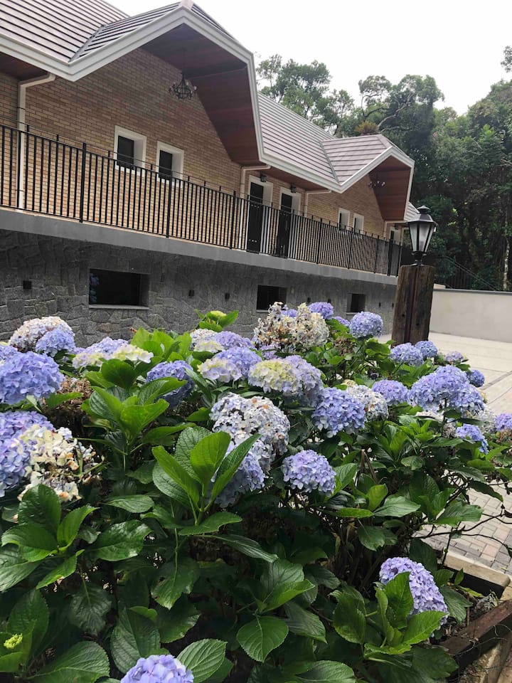 Lá Floresta Suit 5 - Campos do Jordão