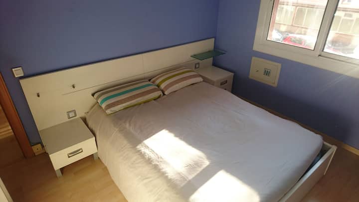 Near To Sagrada Familia, Clean And Good Located. - Barcelona