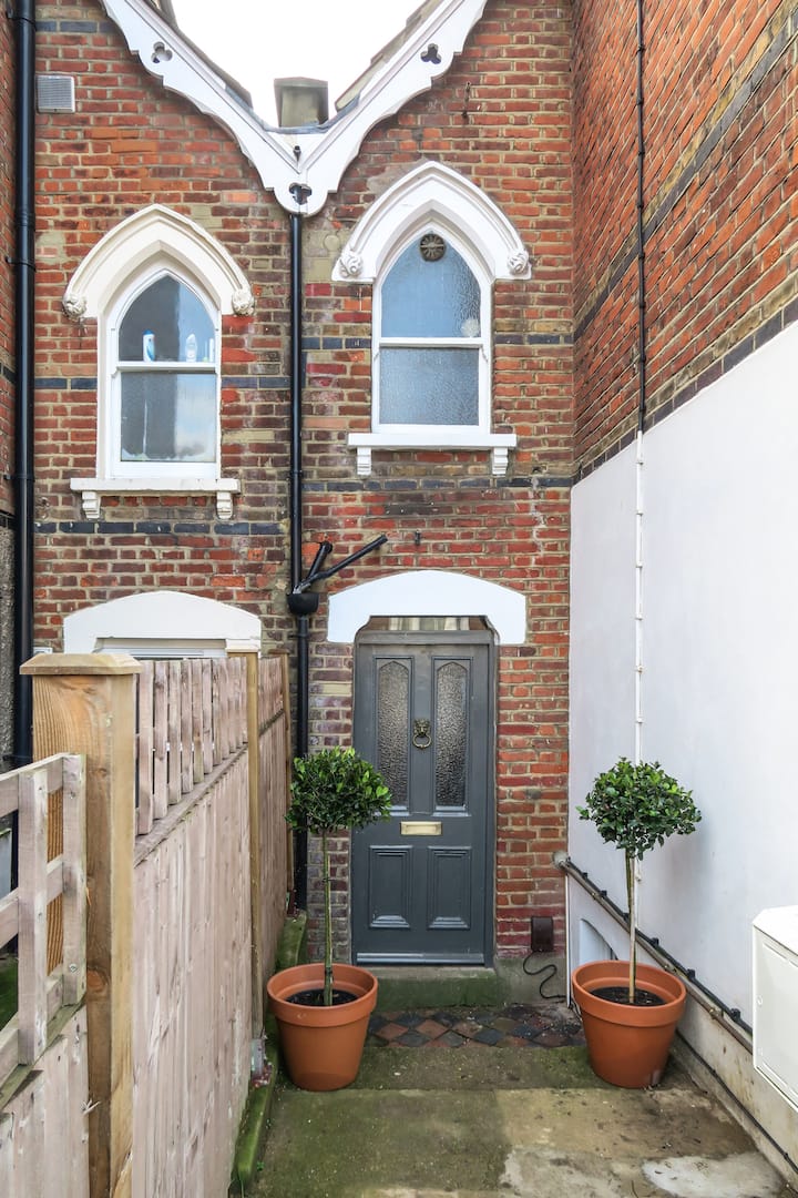 Fab Flat Near Crouch End - 倫敦市