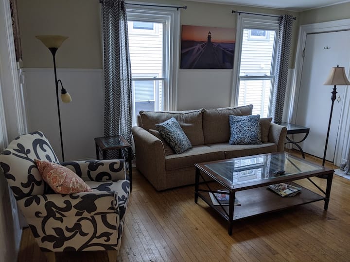1st Flr, East End, Deck Views Of The Bay! Dogs Ok! - Portland, ME
