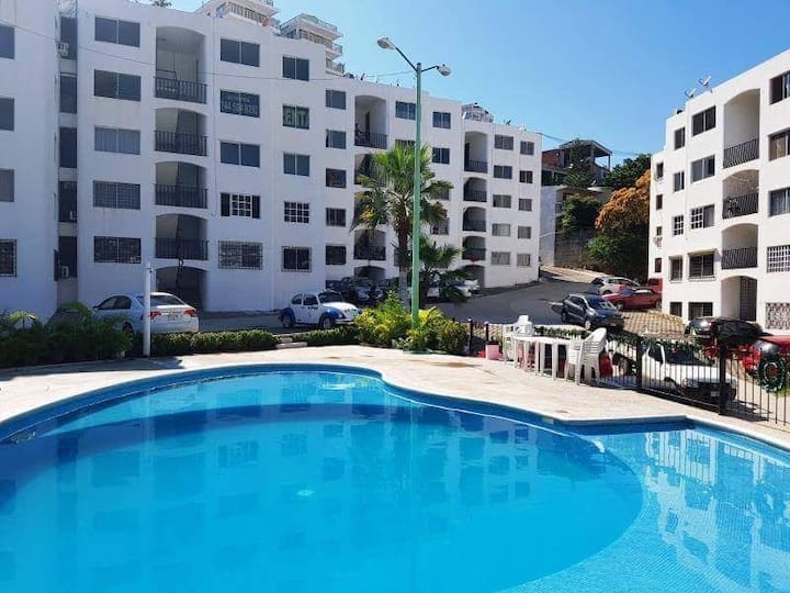 “Condominio La Quebrada · Dept. Con Alberca Y A/c” - Pie de la Cuesta