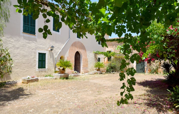 Biniaco, Amazing Villa With Big Pool - Santa Margalida