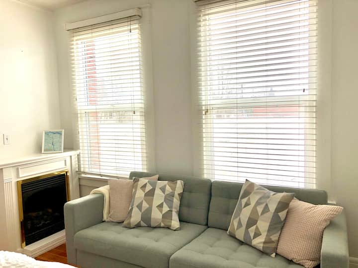 Cozy Studio Apartment In Prime Location! - Portland, OR