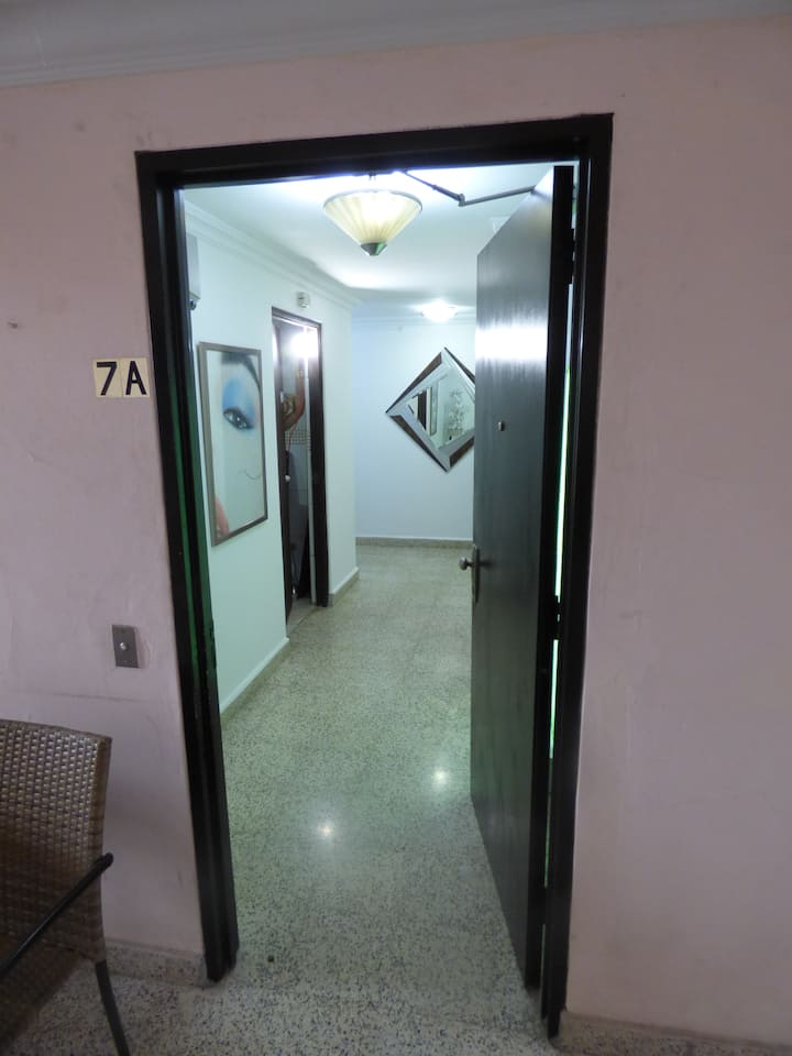 3 Bedroom, 3 Bathroom, Apartment: Tourist District - Panama