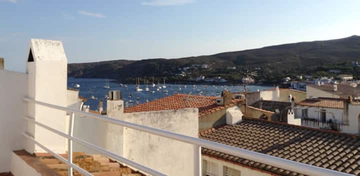 Xiprer - Apartamento Con Terraza Con Vistas Al Mar - Cadaqués