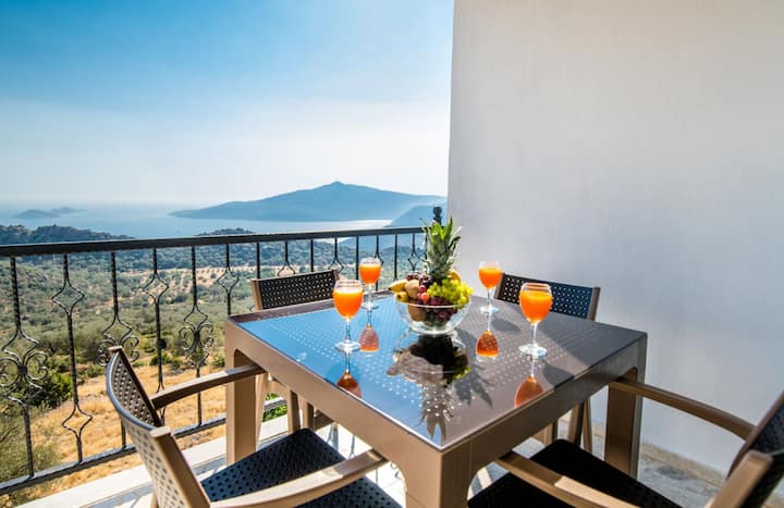 Sui̇t Lale
Jakuzi Olanağı Sunan Daire - Kalkan