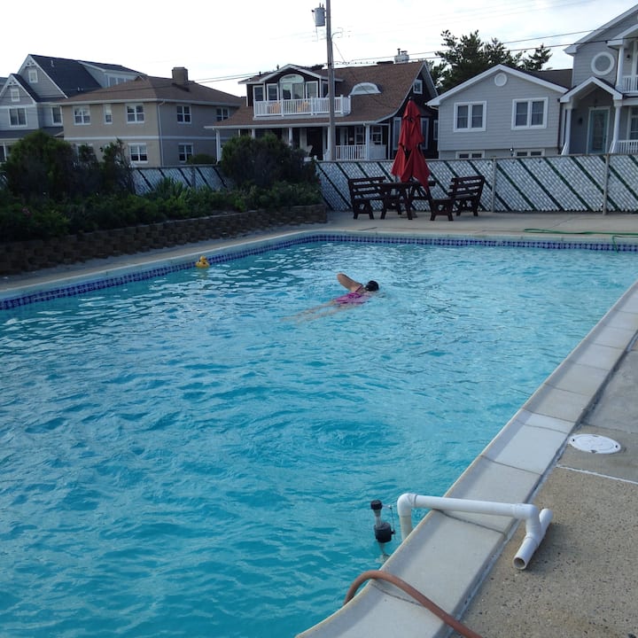 Island Villa Overlooks Ocean Heated Pool 2 Hottubs - Seaside Park, NJ