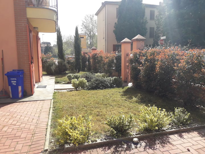 Private Parking, Garden - Parma