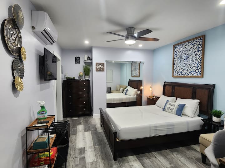 Fll, Dania & Hollywood Getaway Studio! Fresh Style - Hollywood, FL