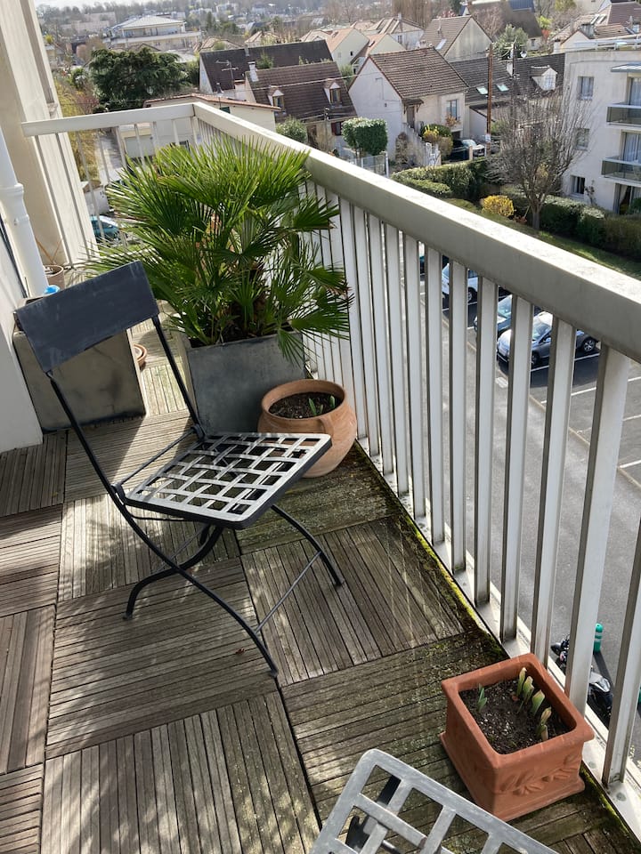Appartement Spacieux Et Lumineux Proche De Paris - Rueil-Malmaison