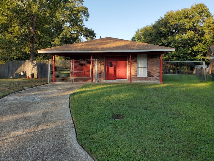 Pennington's Vacation Rental - Shreveport