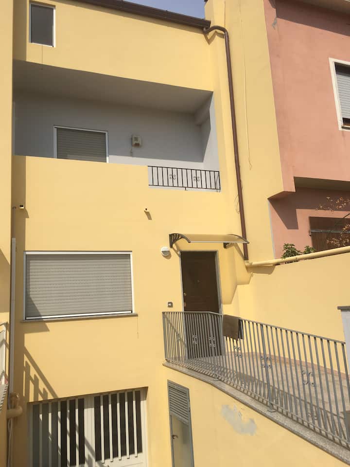 Casa Indipendente/independent House Oristano - Oristano