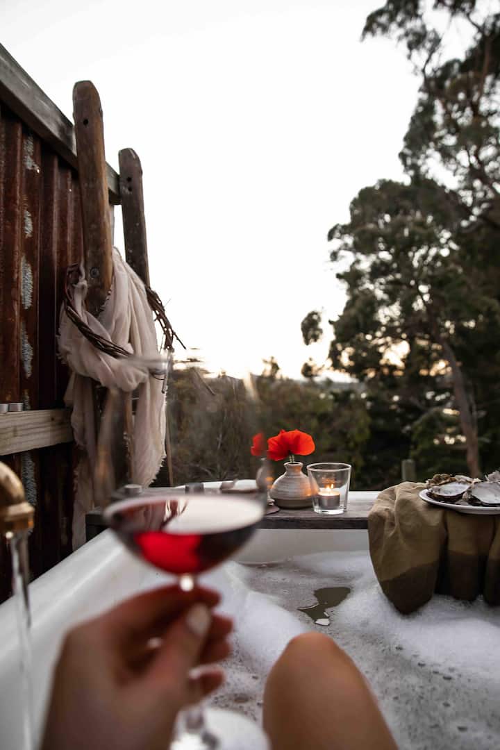 Sunhouse Tasmania- 3bed/ Outdoor Bath/ Fireplace - Tasmania