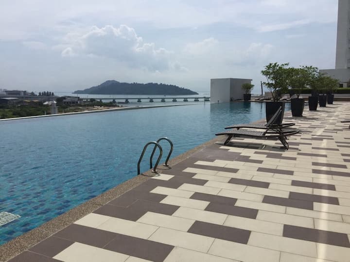 D Breeze @ Oceanfront Ii - 4r Near Ftz - Penang Island