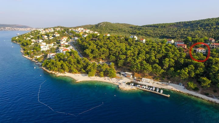 Big Apartment Ivan Near Beach In Okrug Donji - Trogir