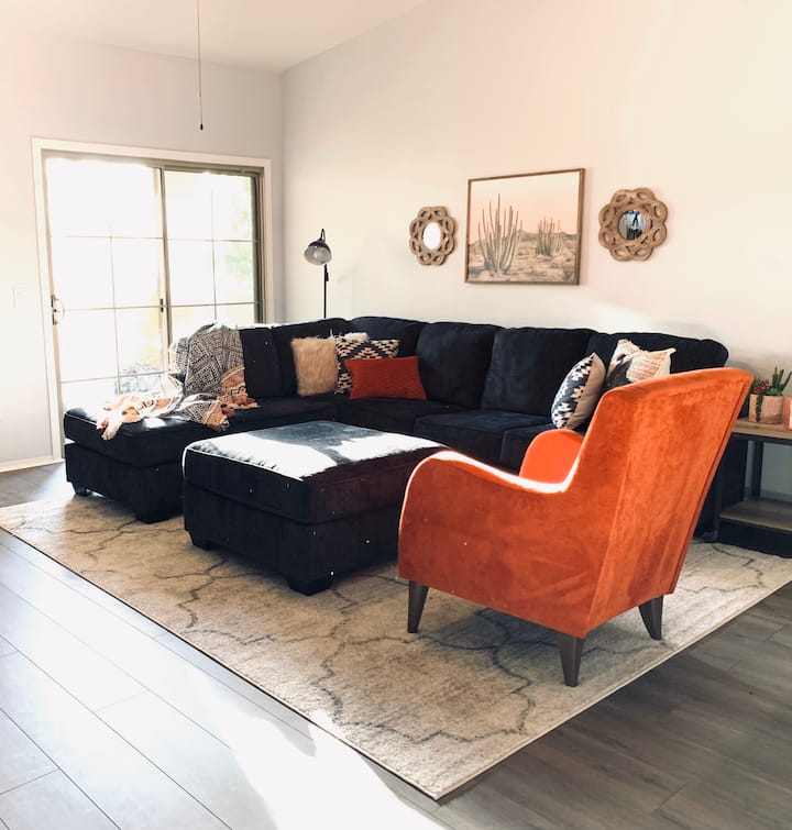 Luxury Condo, All New Furnishings - Mesa, AZ