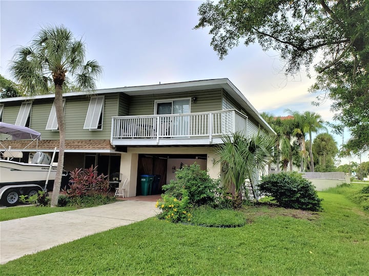 Uitstekende Locatie In Het Hart Van Holmes Beach Op Anna Maria Island! - Anna Maria, FL
