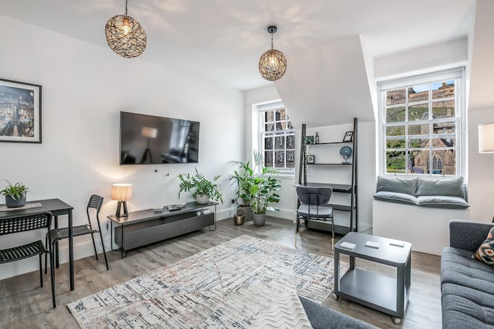 Castle View 5 - Edinburgh