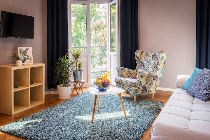 City Center! 1br Retreat W/ Balcony Near Kazimierz - クラクフ